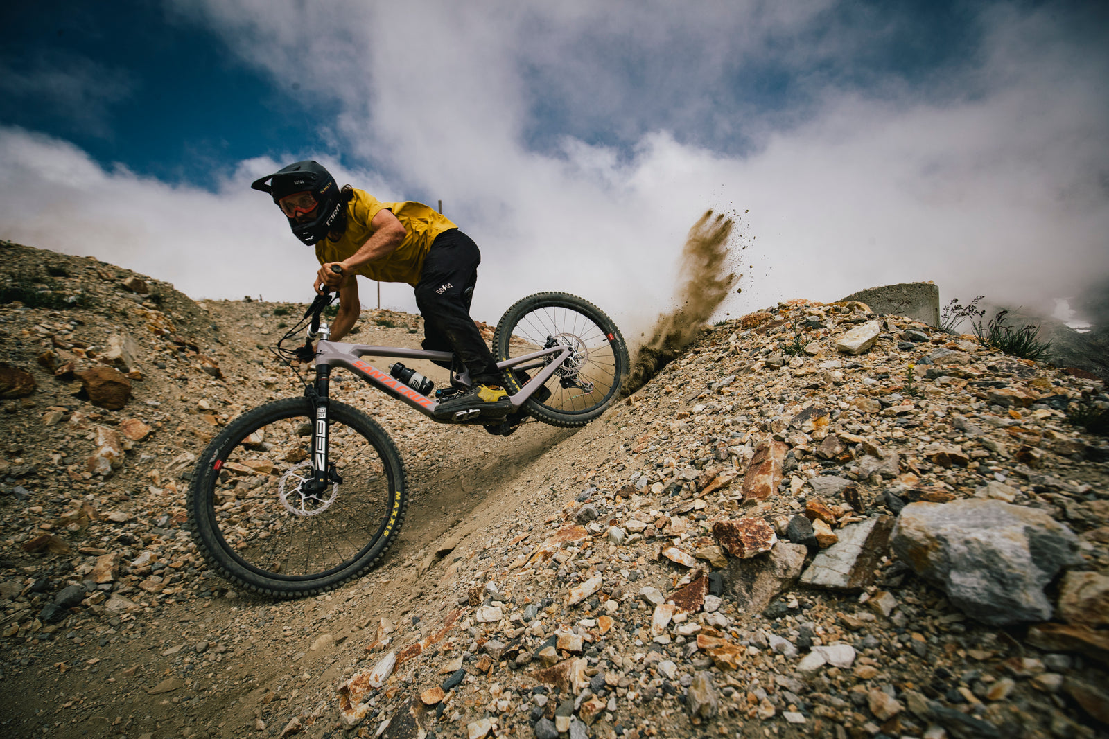 Nomad – Santa Cruz Bicycles